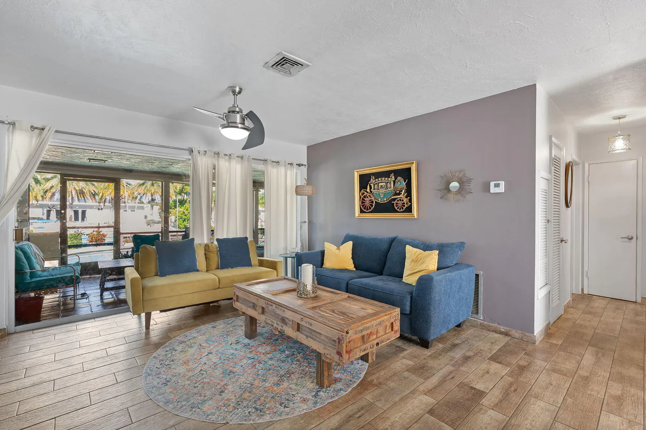 240 SE 2nd Avenue, Pompano Beach, FL 33060 | 2 beds | 2 baths ...